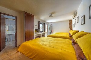 Casa dos Ninos (Coimbra, Cantanhede, Largo da Ti Caixa), otel  Faro'dan