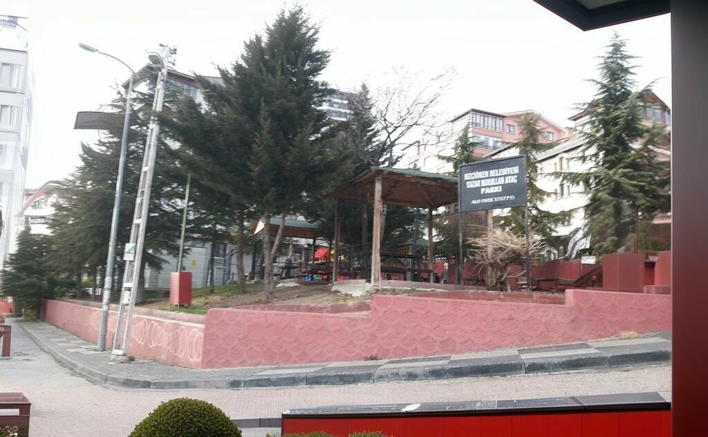 Kültür ve eğlence parkları Yazar Nurullah Ataç Parkı, Ankara, foto