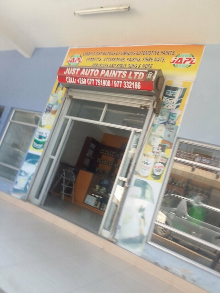 Boya ve cila malzemeleri üretim ve satış yerleri Just Auto Paints Ltd, Lusaka, foto