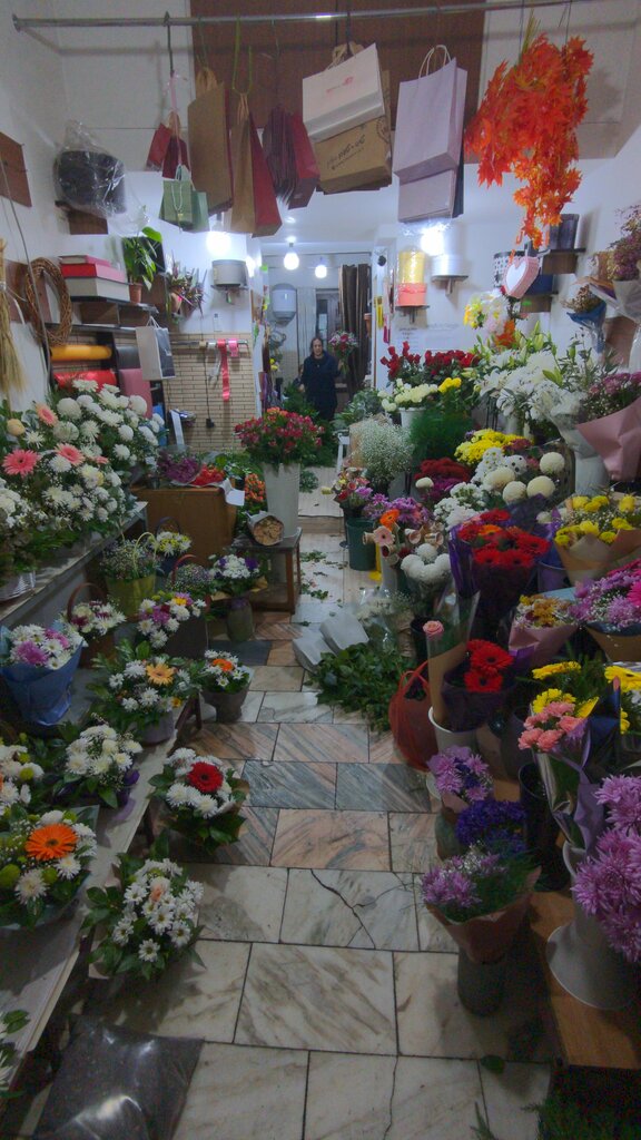 Çiçekçiler ყვავილები, Tiflis, foto