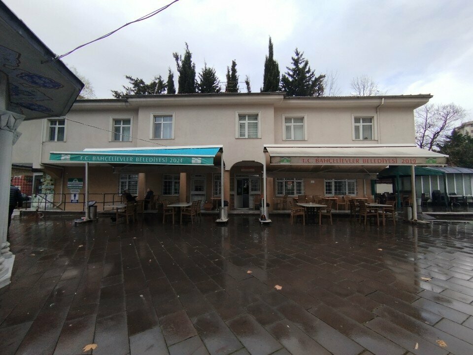 Kafe Bahçelievler Şehit Mehmet Karaaslan Camii Çay Ocağı ve Kütüphanesi, İstanbul, foto