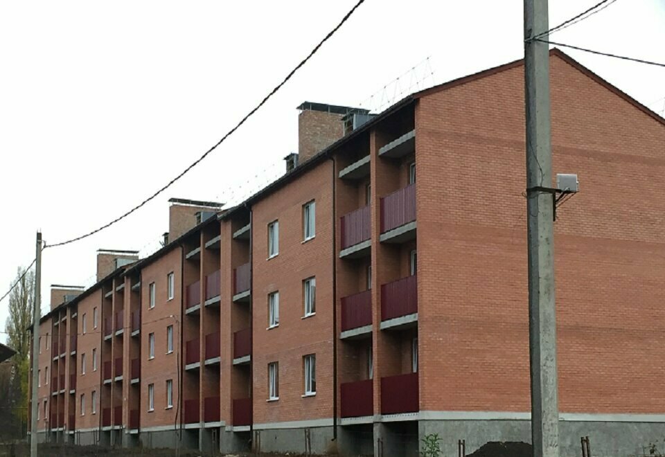 Konut blokları Ул. Харьковская, 62д, Novoşahtinsk, foto