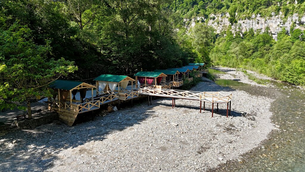 Çardak Ахштырское ущелье, Soçi, foto