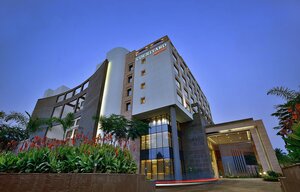 Courtyard by Marriott Raipur (IN, Raipur, Chattisgarh, 492012, Nh-6 Labhandi Opposite Indira Gandhi Agr, Raipur), otel  Chhattisgarh'tan