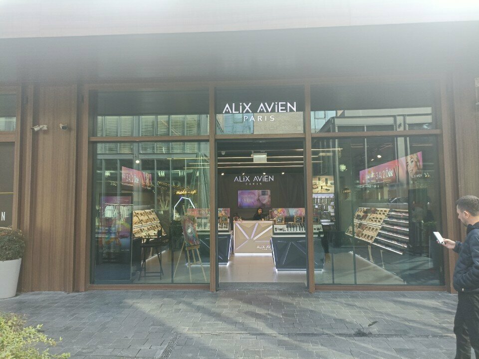 Kozmetik ve parfümeri mağazaları Alix Avien, İstanbul, foto