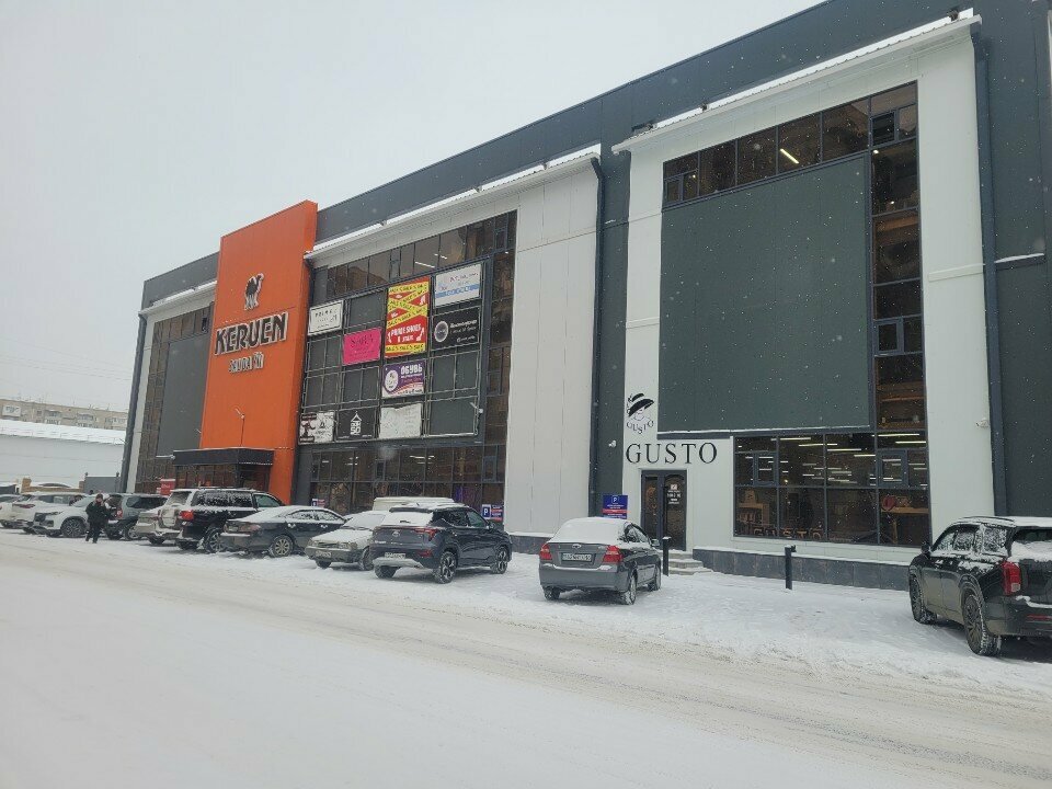 Giyim mağazası T & M, Semey, foto