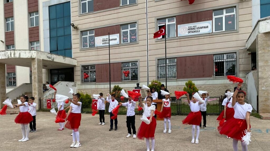 Ortaokul Körfez Hereke Uzunpınar Ortaokulu, Körfez, foto