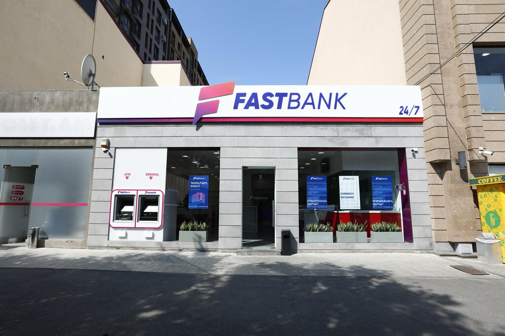 Banka Fast Bank, Erivan, foto