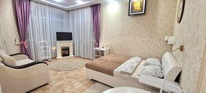 Номера Парк-Отель (улица Адмирала Фадеева No:48, Севастополь), short-term housing rental  Sevastopol'dan