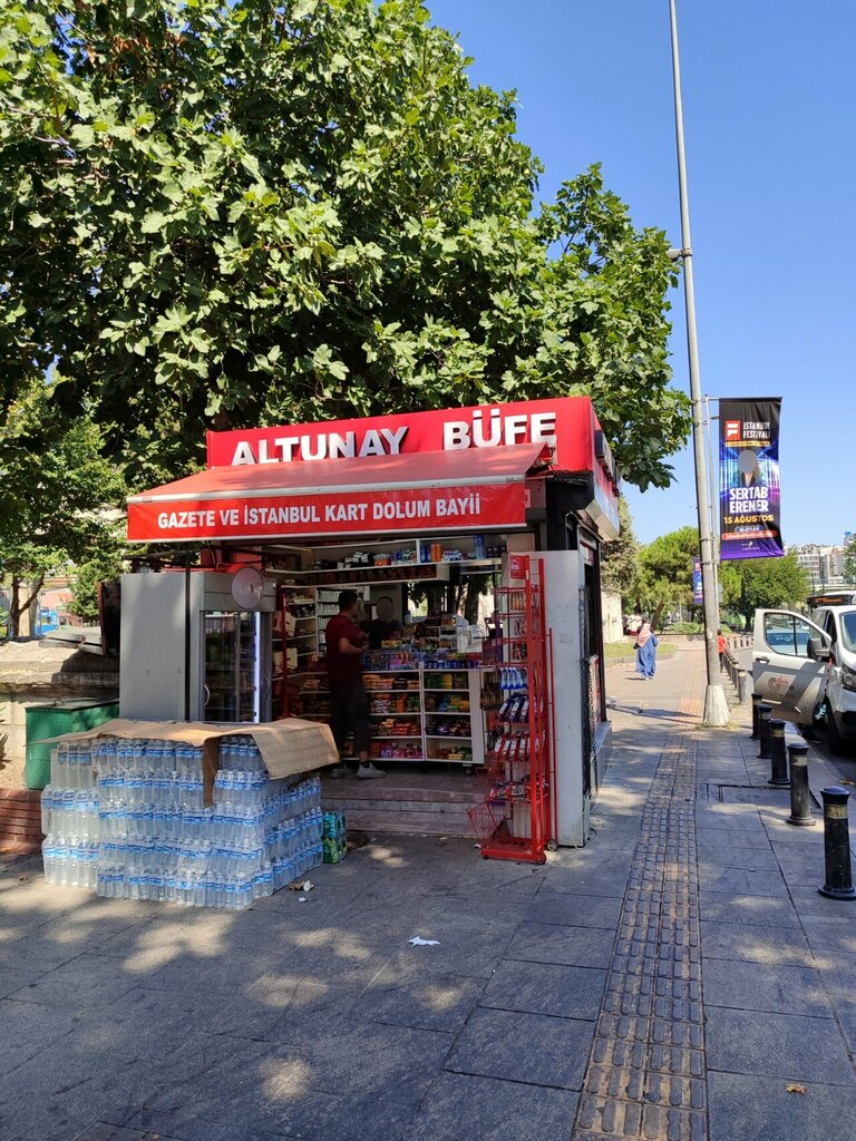 Otobüs biletleri Gazete ve Akbil Bayii, İstanbul, foto