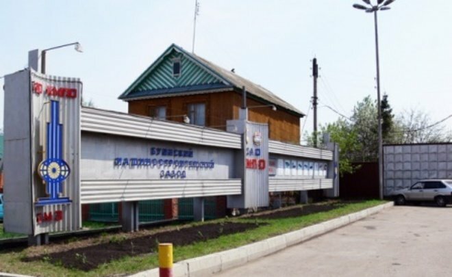 Anıt levhası, anıt taş Доска Почёта Буинского Машиностроительного завода, Buinsk (Bua), foto