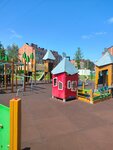 Playground (Smolensk Region, Vyazma, park Tsiolkovskogo), oyun alanı  Viazma'dan