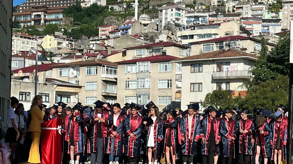 Ortaokul Osman Altıntaş Ortaokulu, Ortahisar, foto