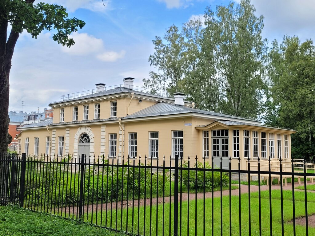 Turistik yerler Дом немецкой мануфактур-колонии Фриденталь, Puşkin, foto