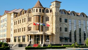 Sultan (Islam Karimov Street No:254А), otel  Karşı'dan