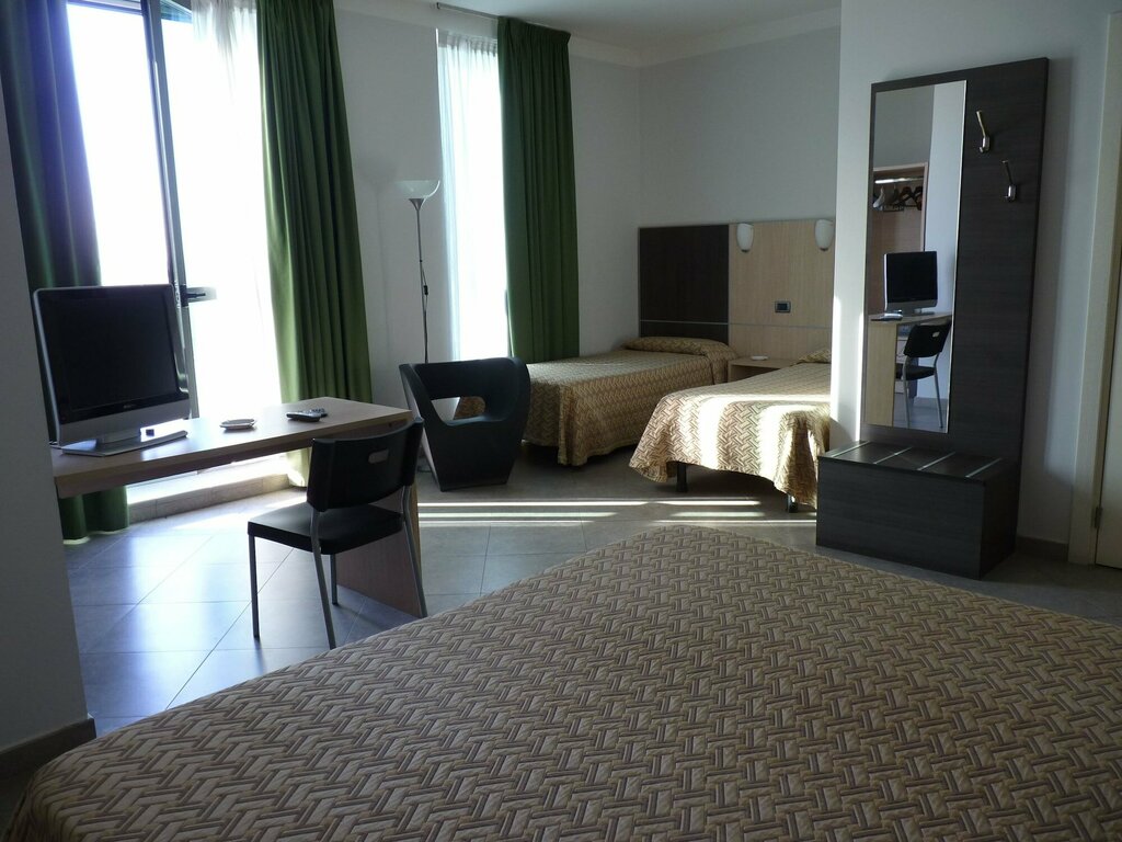 Otel Hotel Lux Modena, Modena, foto
