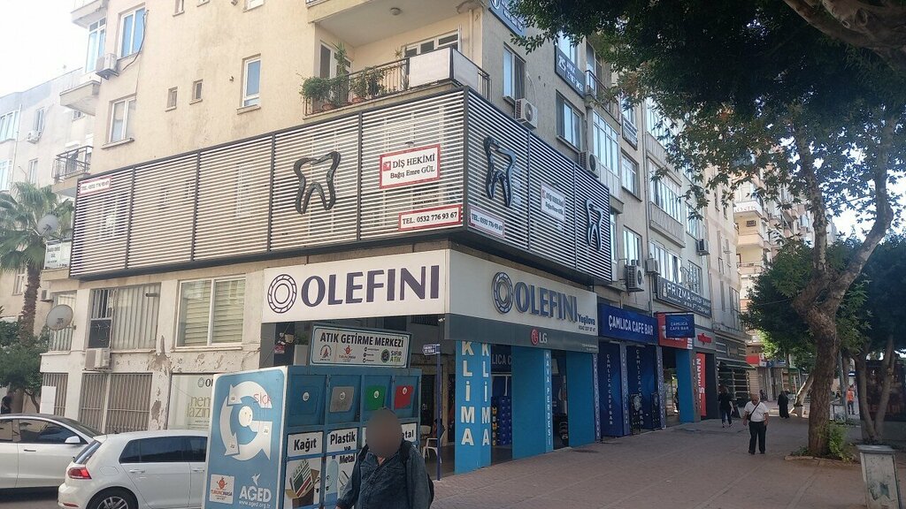 Özel ağız ve diş sağlığı klinikleri ve muayenehaneleri Diş Hekimi Bağış Emre Gül, Antalya, foto