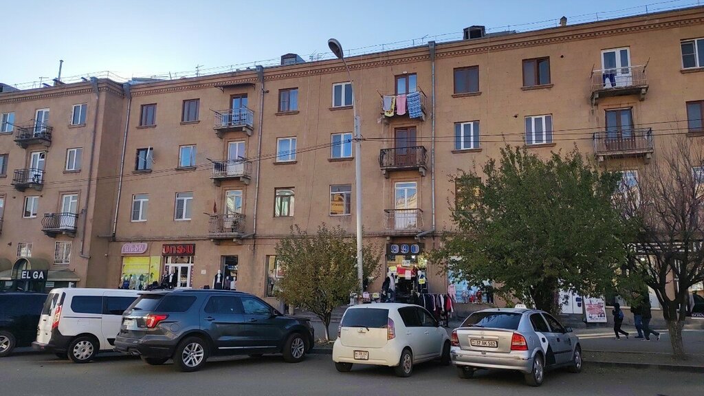 Giyim mağazası 990, Gümrü, foto