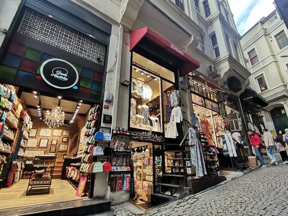 Giyim mağazası Serenad Galata, İstanbul, foto
