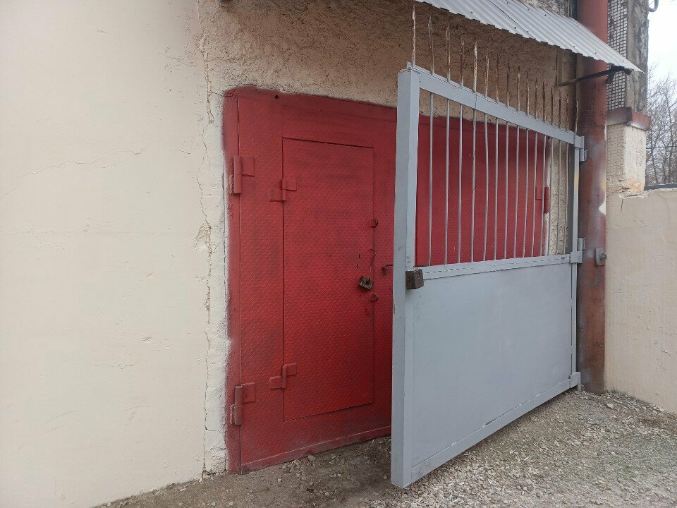 Otomobil servisi Гараж сервис, Kaşira, foto