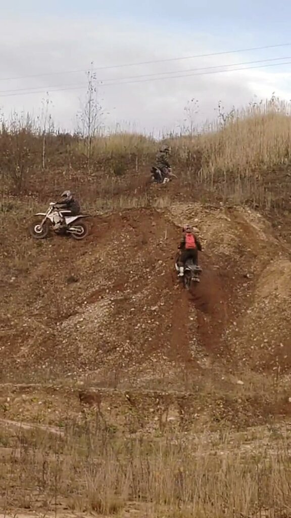 Madencilik işletmeleri Карьер Князево, Yaroslavskaya oblastı, foto