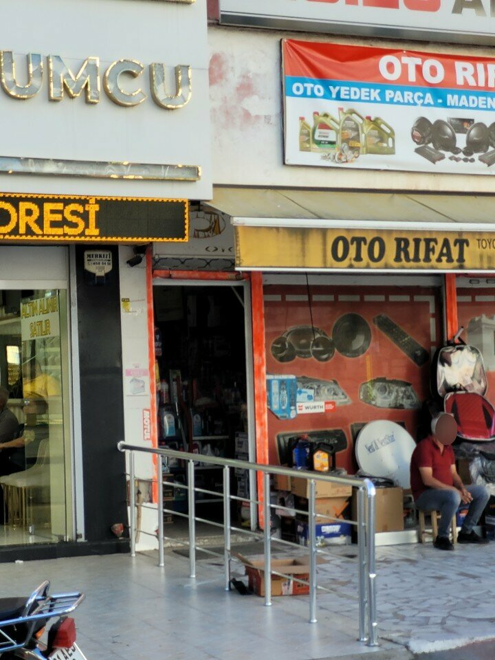 Otomobil yedek parçaları Oto Rıfat, Adana, foto