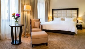 Paris Hotel Yerevan (Amiryan Street No:4/6, Yerevan), otel  Erivan'dan