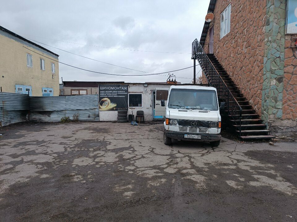 Oto lastik tamiri Tire Fitting, Karağandı, foto