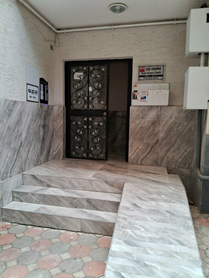 Özel ağız ve diş sağlığı klinikleri ve muayenehaneleri Diş Hekimi Ayşe Gizem Öner, Adana, foto