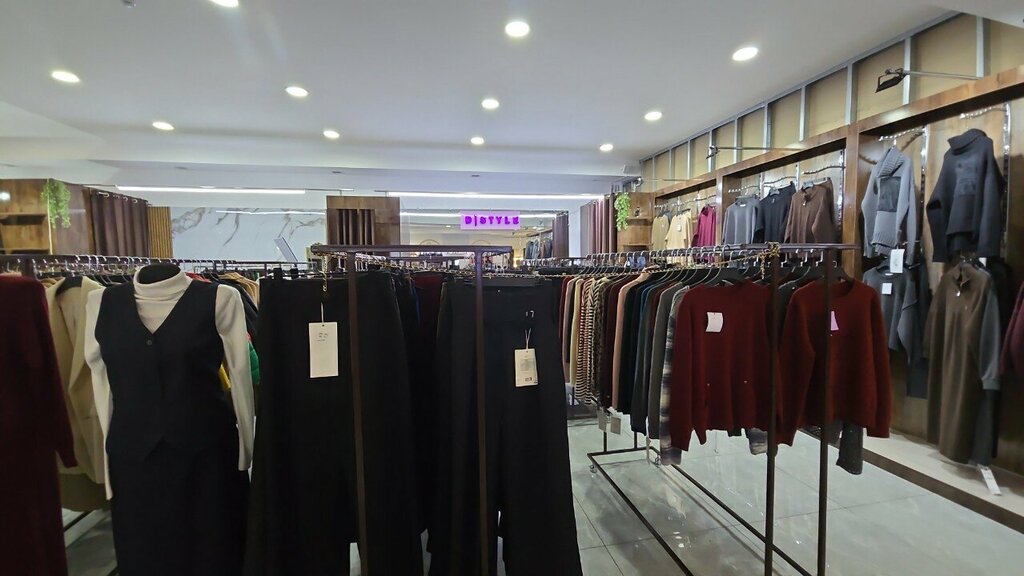 Giyim mağazası Distyle, Taraz, foto