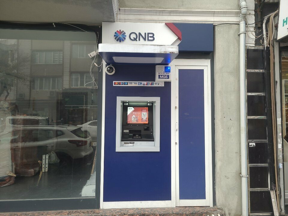 ATM'ler QNB ATM, İstanbul, foto