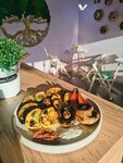 Кафе Зелень (Sevastopolskaya ulitsa No:97В), kafe  Gubkin'den