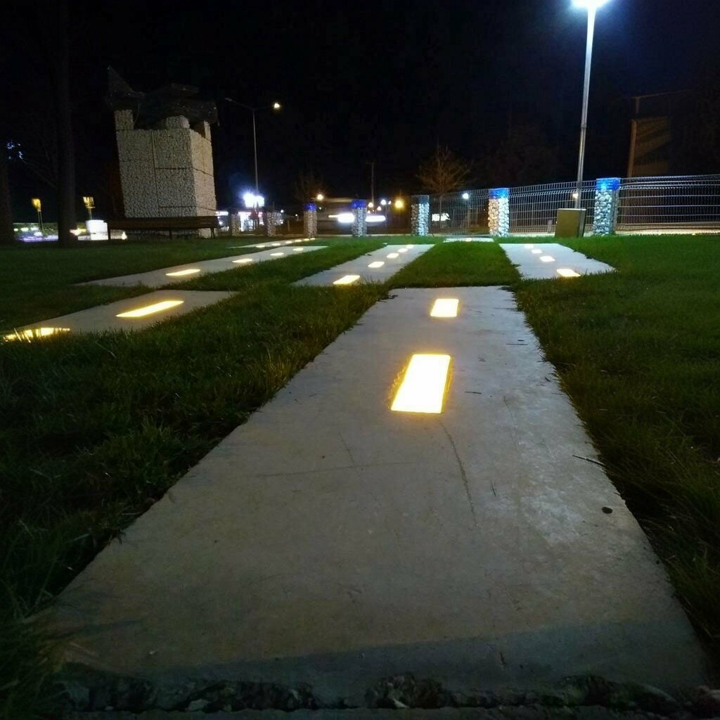 Kültür ve eğlence parkları Şehit Pilot Yüzbaşı Atilla Savaş Acarca Parkı, Karacabey, foto