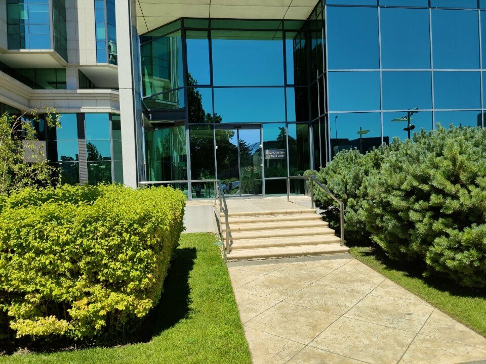 Yatırım fonu firmaları Banca Intesa Affluent Centar, Belgrad, foto