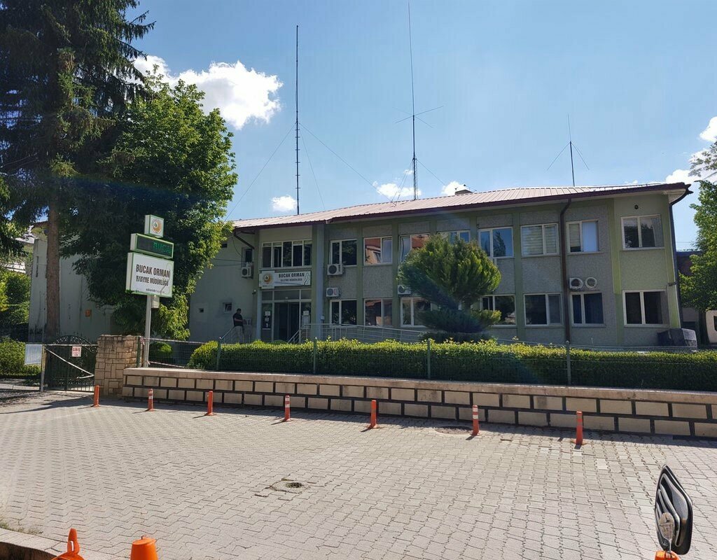 Devlet kurumları ve bakanlıklar Bucak Orman İşletme Müdürlüğü, Bucak, foto