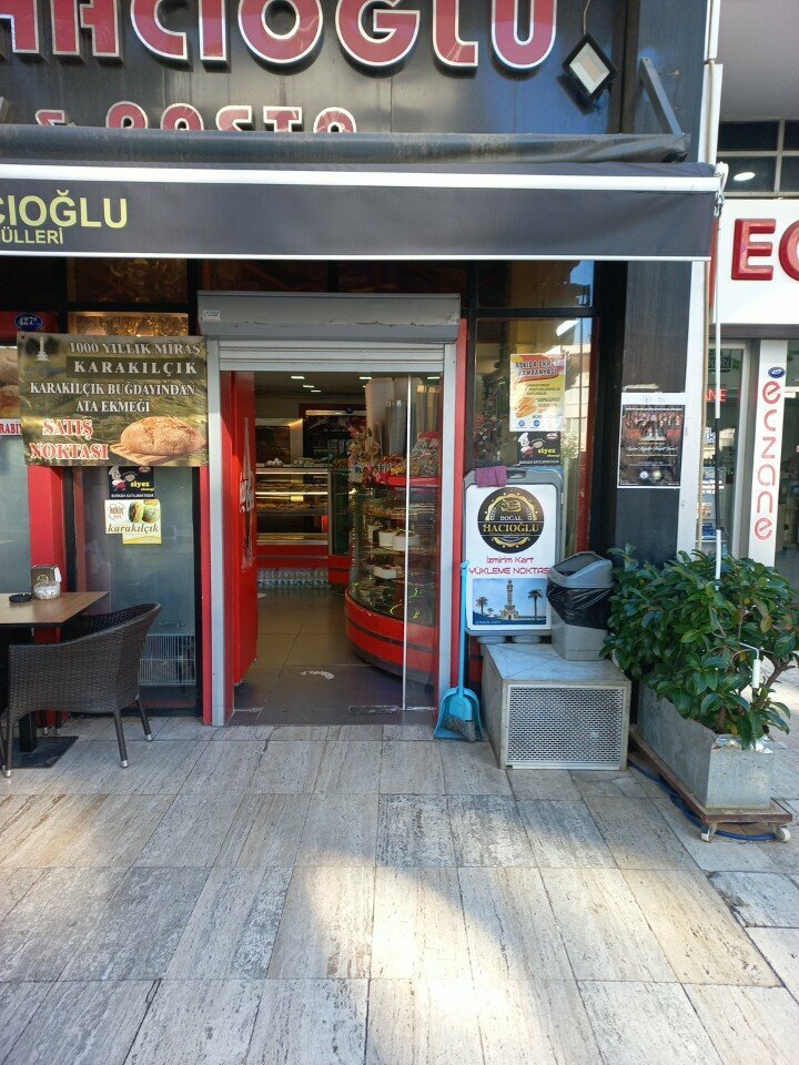 Ekmek fırını Doğal Hacıoğlu Ekmek & Pasta, İzmir, foto