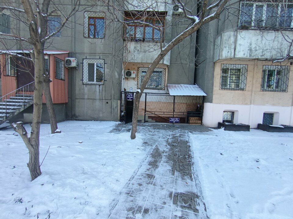 Mini-market Melochi jizni, Bişkek, foto