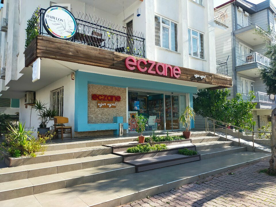 Eczaneler Uğur Uysal Eczanesi, Antalya, foto