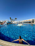Бассейн (South Sinai Governorate, Sharm El Sheikh, Naama Bay), yüzme havuzları  Şarm El‑Şeyh'ten