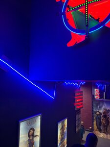 Epicentr (Gazety Krasnoyarskiy Rabochiy Avenue No:173Б), sinemalar  Krasnoyarsk'tan