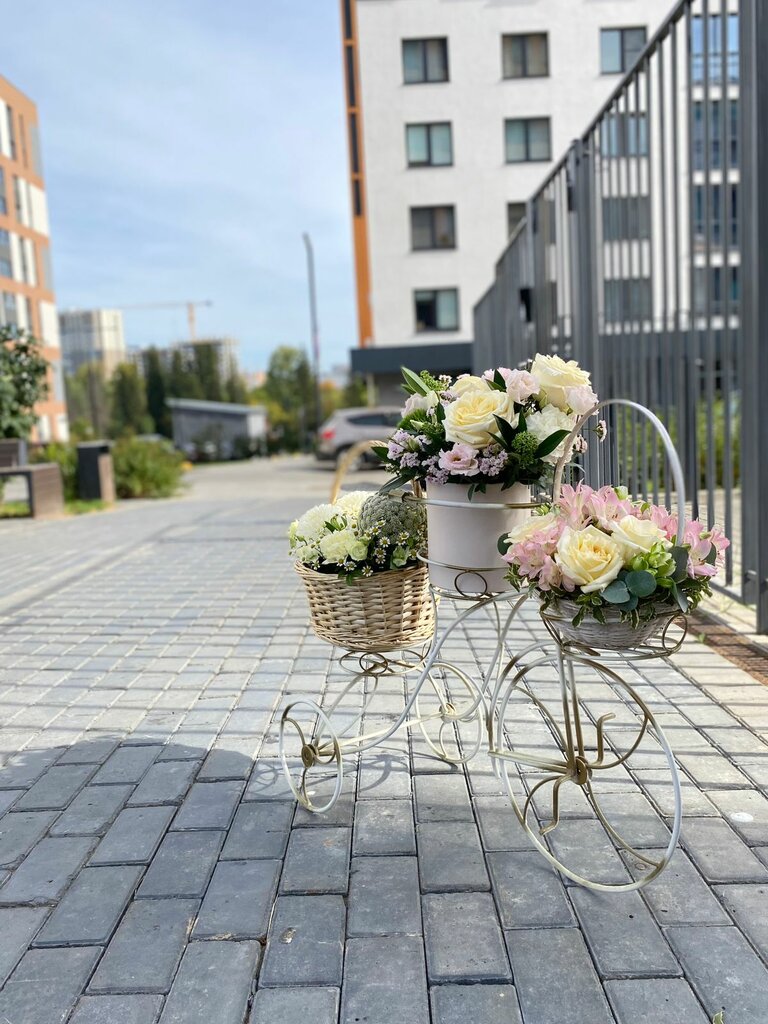Çiçek teslimatı Feofanov, Izhevsk, foto