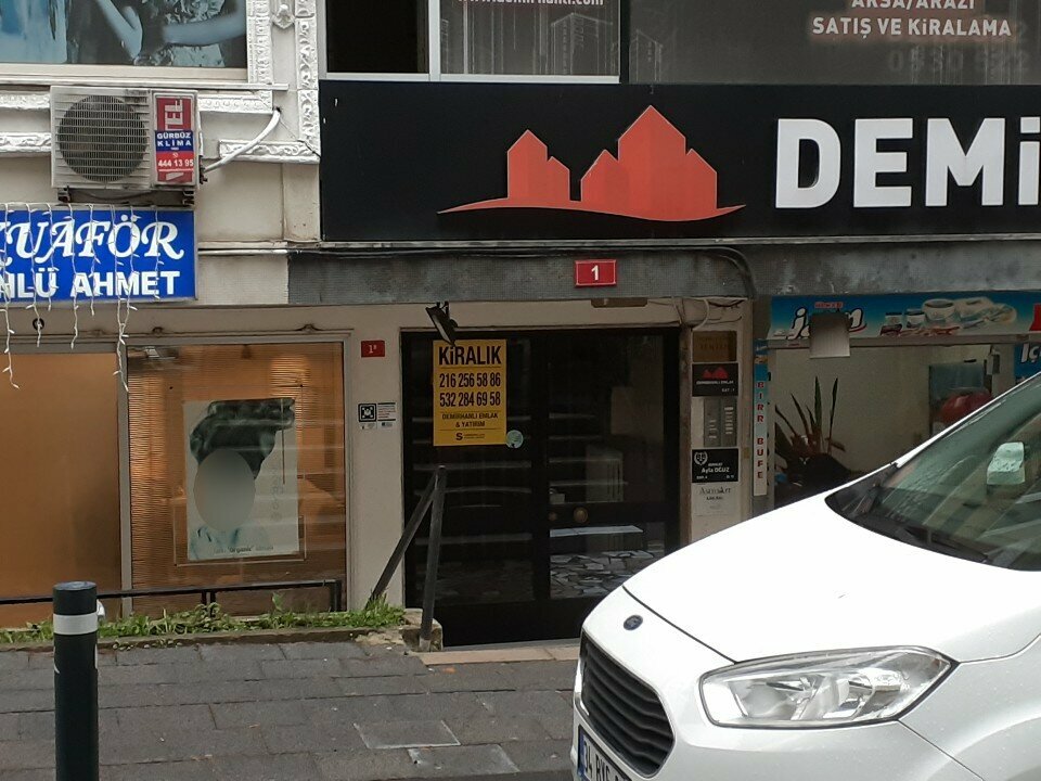 Emlak ofisi Demirhanlı Emlak, İstanbul, foto