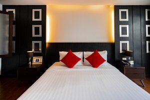 Hotel J Pattaya - Sha Extra Plus (Chon Buri, Pattaya, Phatthayanua 5), otel  Pattaya'dan