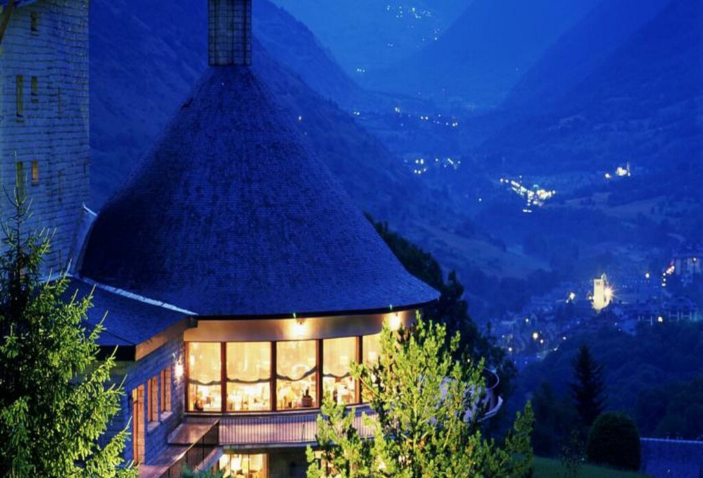 Otel Parador De Vielha, Katalonya, foto