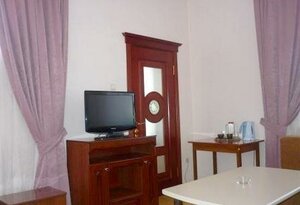 Araks (prospekt Avtomobilistov No:7В, Ulan-Ude), otel  Ulan‑Ude'den