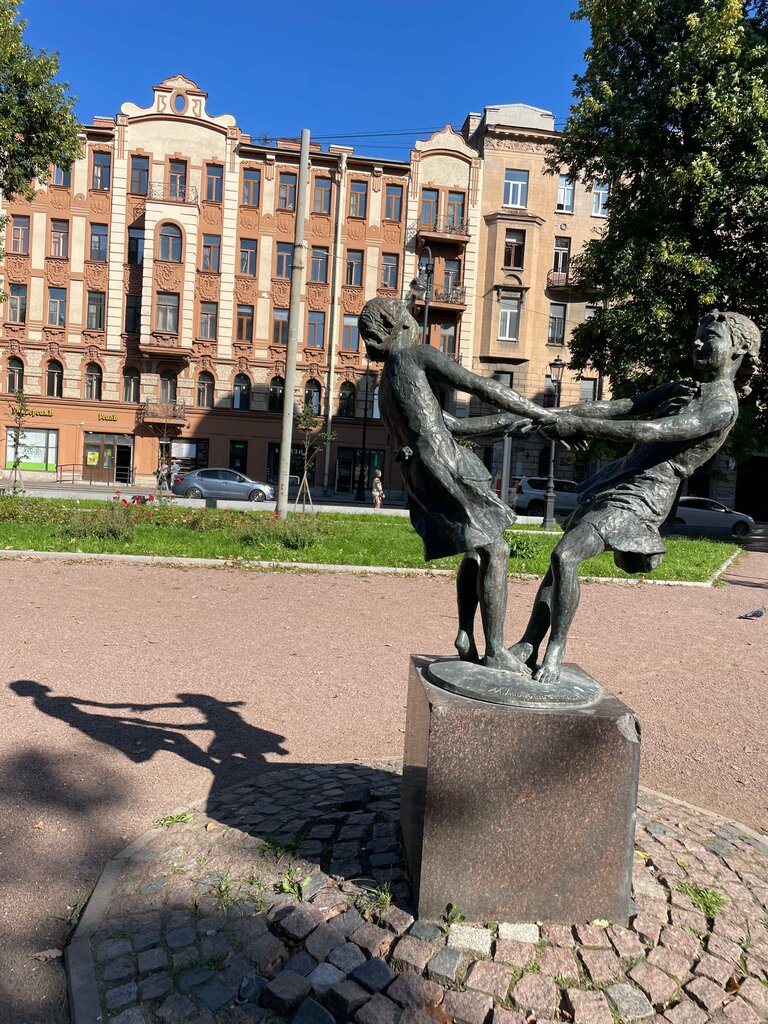 Meydan Аникушинский сквер, Saint‑Petersburg, foto