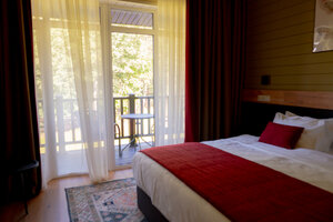 Лесная Ривьера (Sokolova Street No:15), otel  Sosnoviy Bor'dan