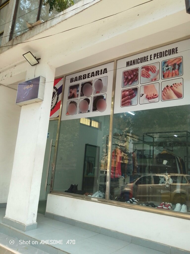 Kuaförler Ondjo, Loanda, foto