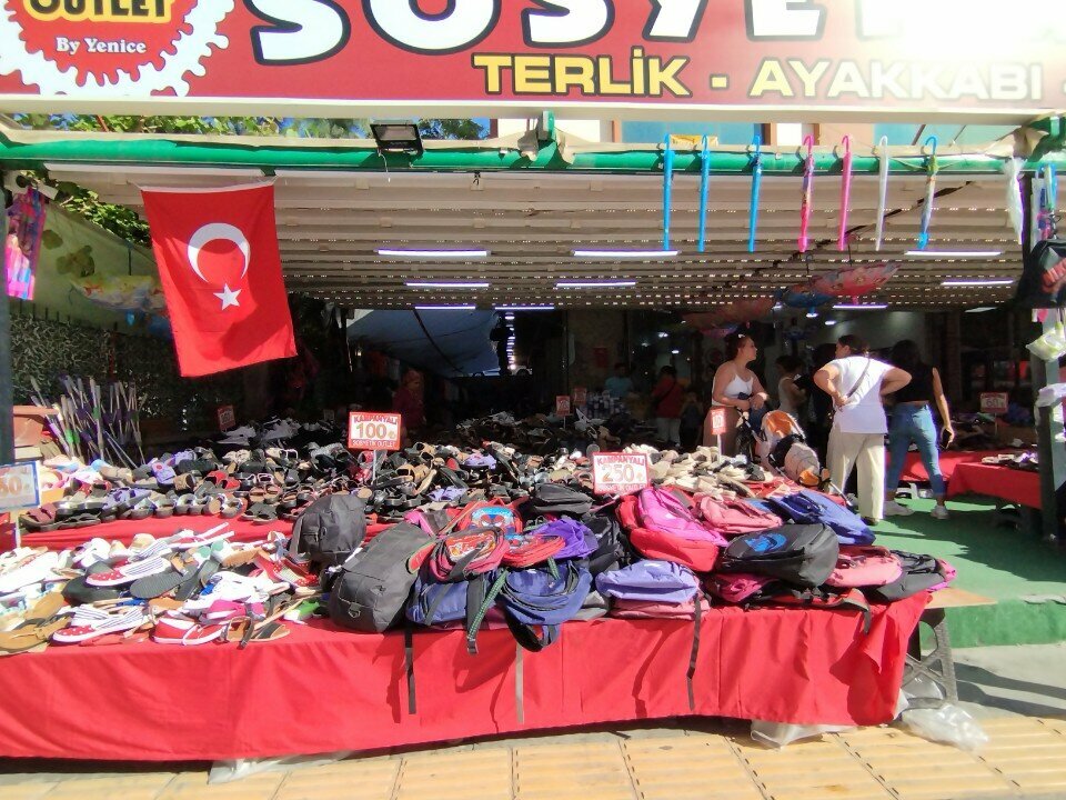 Ayakkabı mağazaları Sosyetik, İzmir, foto
