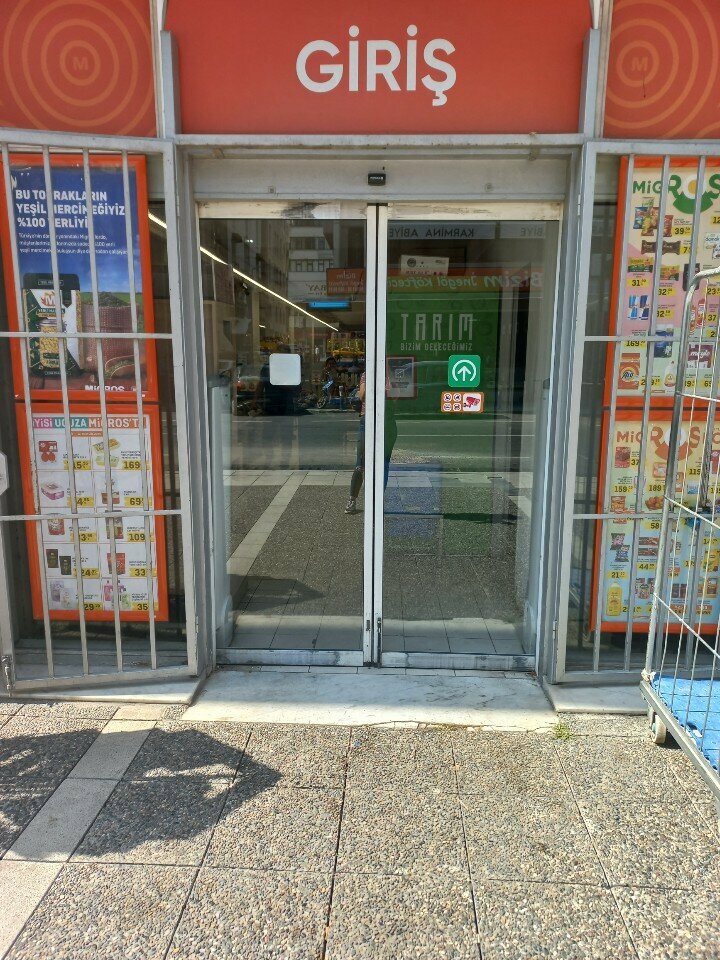 Süpermarket Migros Jet, İzmir, foto